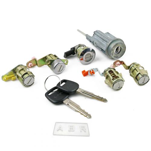 Ignition Barrel & Door & Lid Lock & Key For Toyota HiAce 100-Series 19 ...